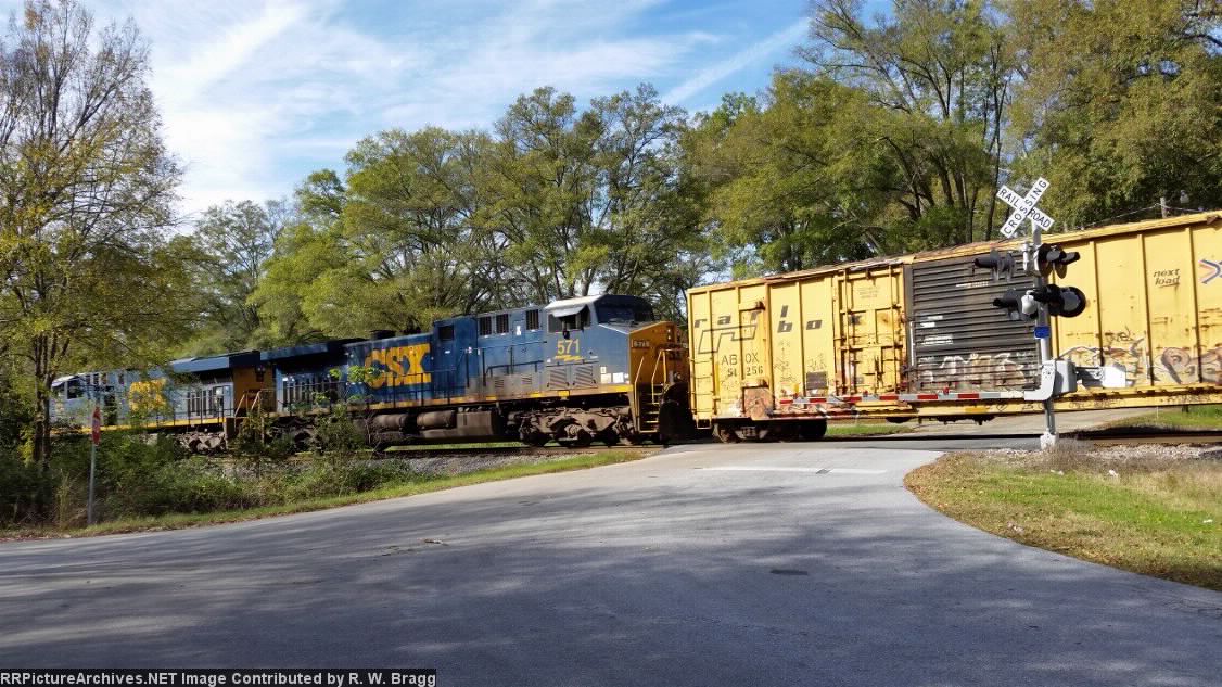 CSX 571 (AC44CW)